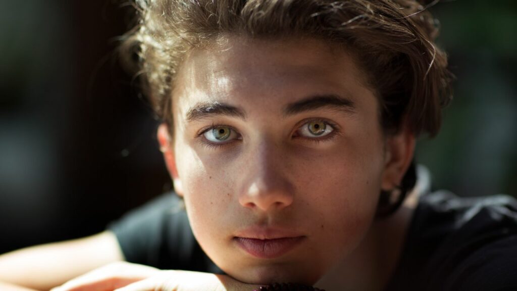 Leave the World Behind: Charlie Evans is Cast as Son Archie Sanford